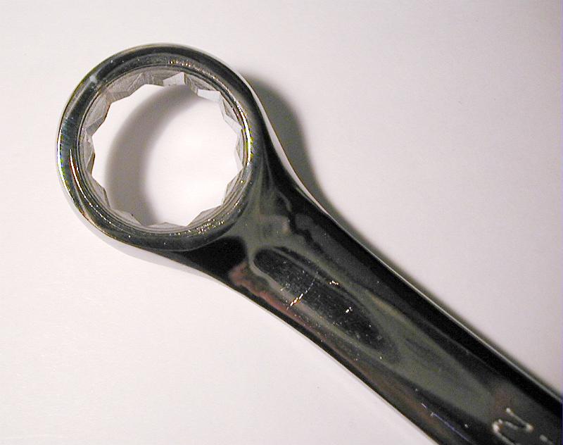 Free image of Ring end of a wrench tool or spanner